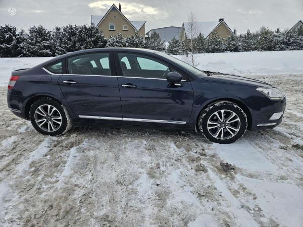 Zils Citroen C5 2015 Tauragė, ar dzinēja tilpumu 2.00 L un nobraukumu 264 tūkst. km par 3900 €, foto 5 vietnē AUTOMOTO.COM.LV