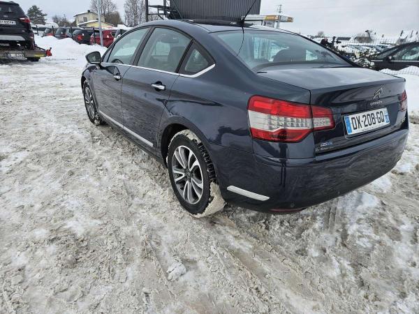Zils Citroen C5 2015 Tauragė, ar dzinēja tilpumu 2.00 L un nobraukumu 264 tūkst. km par 3900 €, foto 6 vietnē AUTOMOTO.COM.LV