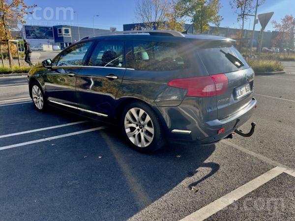 Blue Citroen C5 2008 in Riga, with an engine capacity of 2.70 L and mileage of 280 thousand km for 2400 €, photo 4 on AUTOMOTO.COM.LV