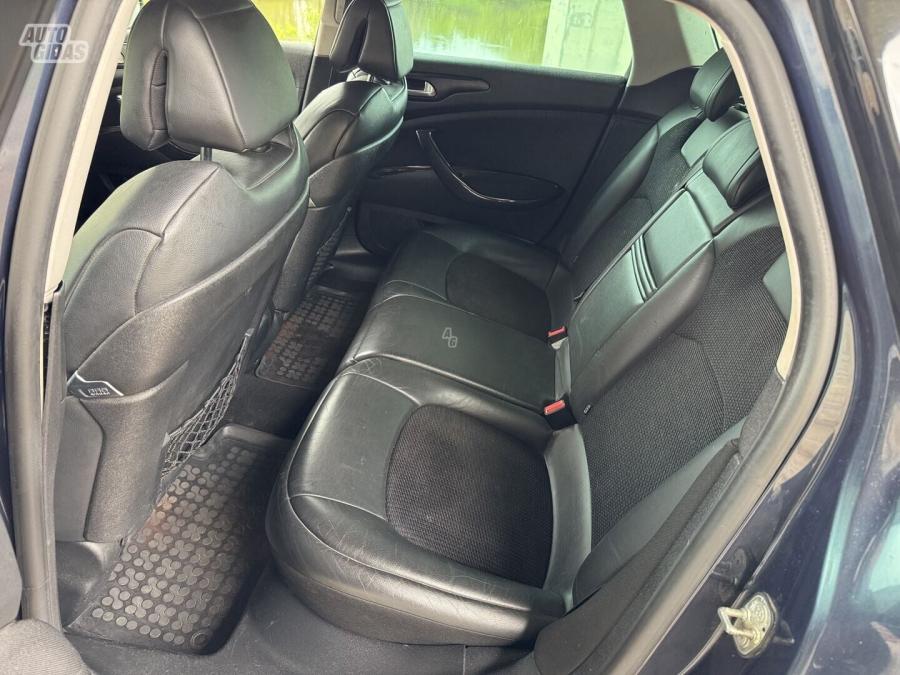 Zils Citroen C5 2008 Jonava, ar dzinēja tilpumu 2.00 L un nobraukumu 274 tūkst. km par 2200 €, foto 12 vietnē AUTOMOTO.COM.LV