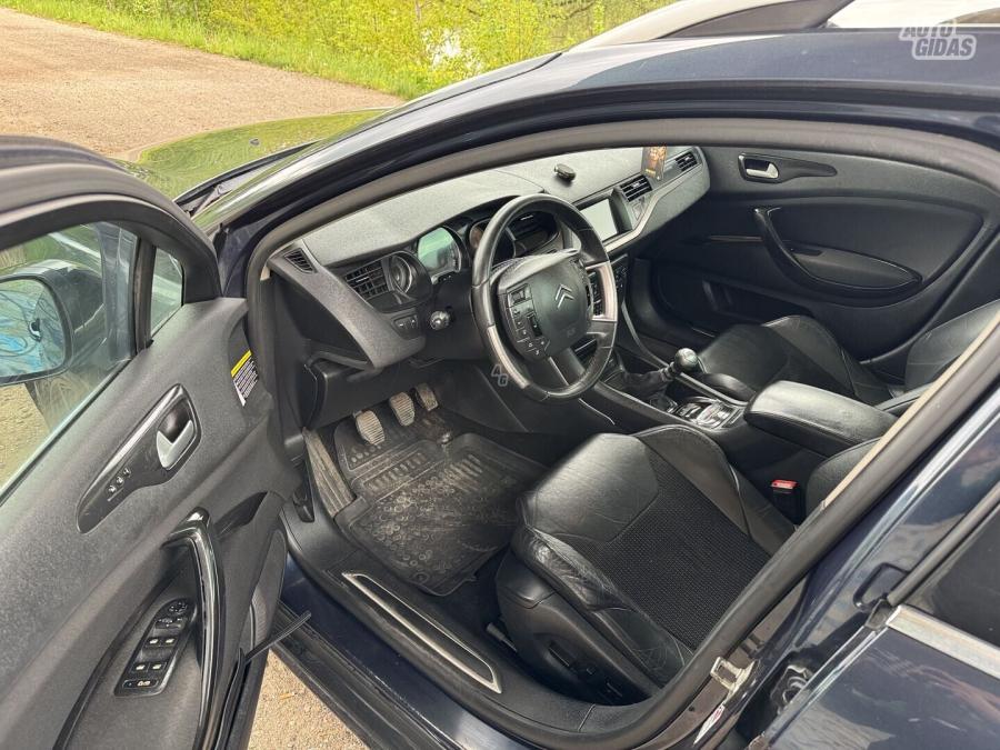 Zils Citroen C5 2008 Jonava, ar dzinēja tilpumu 2.00 L un nobraukumu 274 tūkst. km par 2200 €, foto 14 vietnē AUTOMOTO.COM.LV