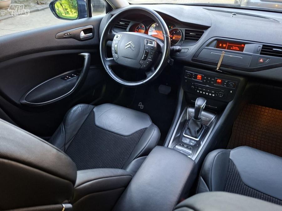 Zils Citroen C5 2008 Telšiai, ar dzinēja tilpumu 2.00 L un nobraukumu 316 tūkst. km par 2000 €, foto 4 vietnē AUTOMOTO.COM.LV