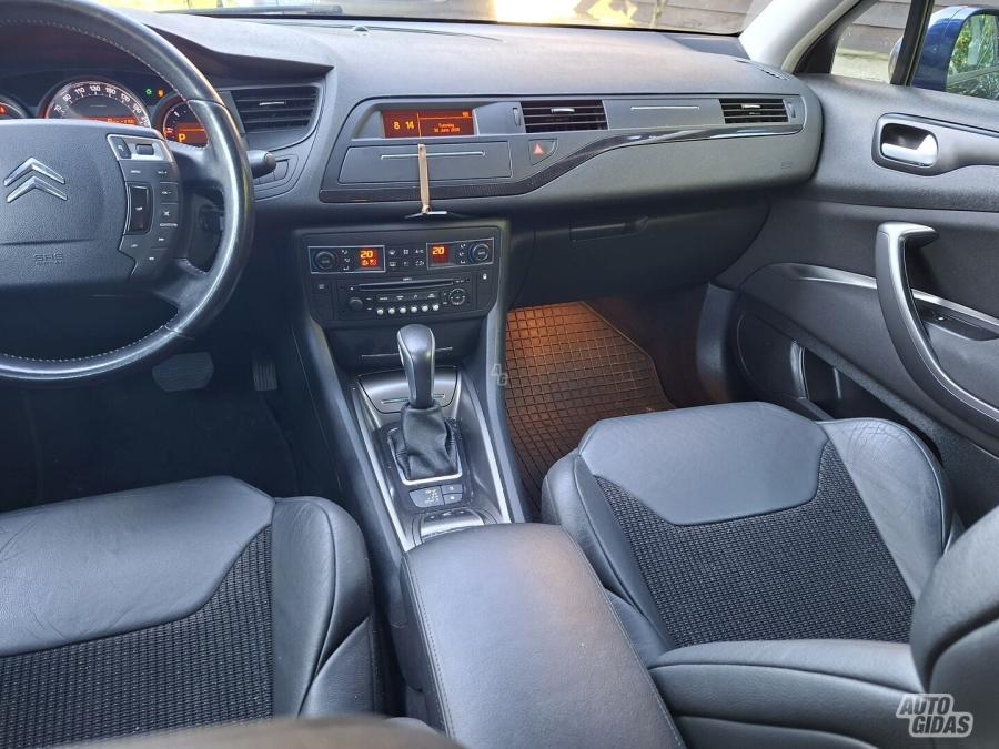Zils Citroen C5 2008 Telšiai, ar dzinēja tilpumu 2.00 L un nobraukumu 316 tūkst. km par 2000 €, foto 8 vietnē AUTOMOTO.COM.LV