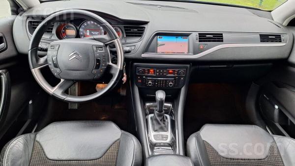 Zils Citroen C5 2008 Jelgava, ar dzinēja tilpumu 2.70 L un nobraukumu 285 tūkst. km par 2000 €, foto 6 vietnē AUTOMOTO.COM.LV