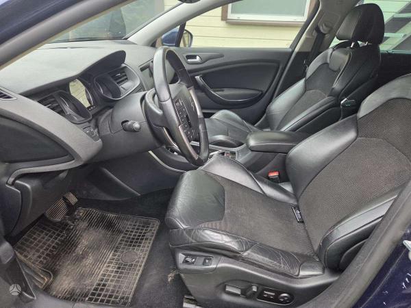 Zils Citroen C5 2008 Kauņa, ar dzinēja tilpumu 2.00 L un nobraukumu 390 tūkst. km par 3000 €, foto 8 vietnē AUTOMOTO.COM.LV