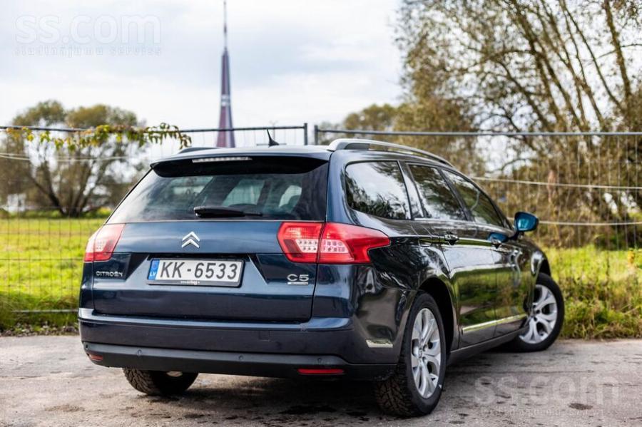 Zils Citroen C5 2008 Rīga, ar dzinēja tilpumu 2.00 L un nobraukumu 275 tūkst. km par 3590 €, foto 7 vietnē AUTOMOTO.COM.LV