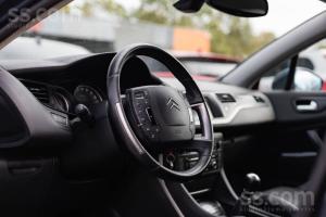 Zils Citroen C5 2008 Rīga, ar dzinēja tilpumu 2.00 L un nobraukumu 275 tūkst. km par 3590 €, foto 15 vietnē AUTOMOTO.COM.LV