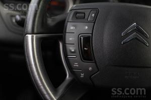 Zils Citroen C5 2008 Rīga, ar dzinēja tilpumu 2.00 L un nobraukumu 275 tūkst. km par 3590 €, foto 20 vietnē AUTOMOTO.COM.LV