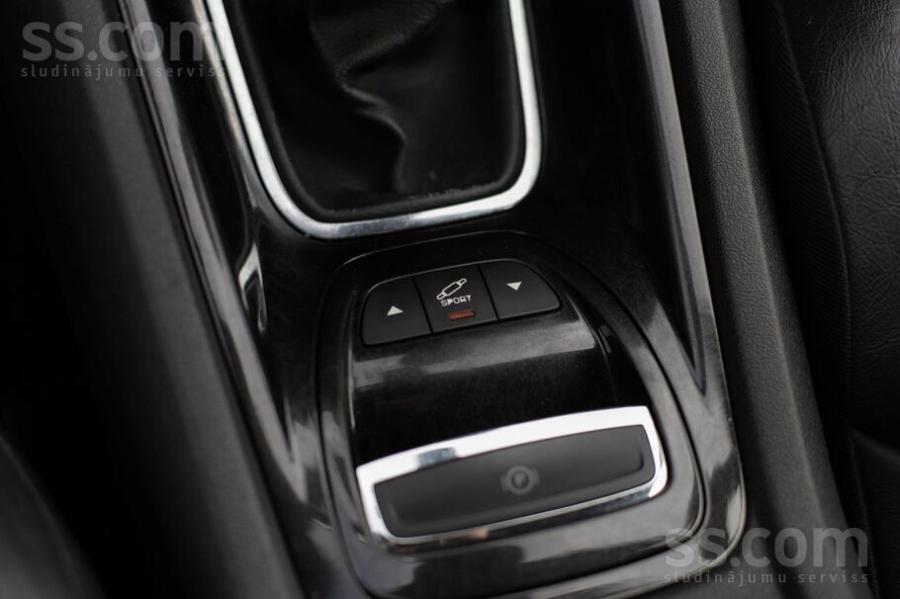 Zils Citroen C5 2008 Rīga, ar dzinēja tilpumu 2.00 L un nobraukumu 275 tūkst. km par 3590 €, foto 26 vietnē AUTOMOTO.COM.LV