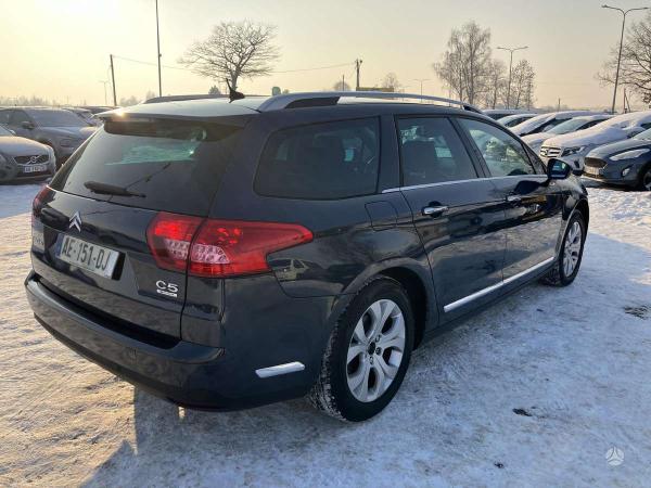 Zils Citroen C5 2009 Tauragė, ar dzinēja tilpumu 2.00 L un nobraukumu 306 tūkst. km par 3100 €, foto 6 vietnē AUTOMOTO.COM.LV