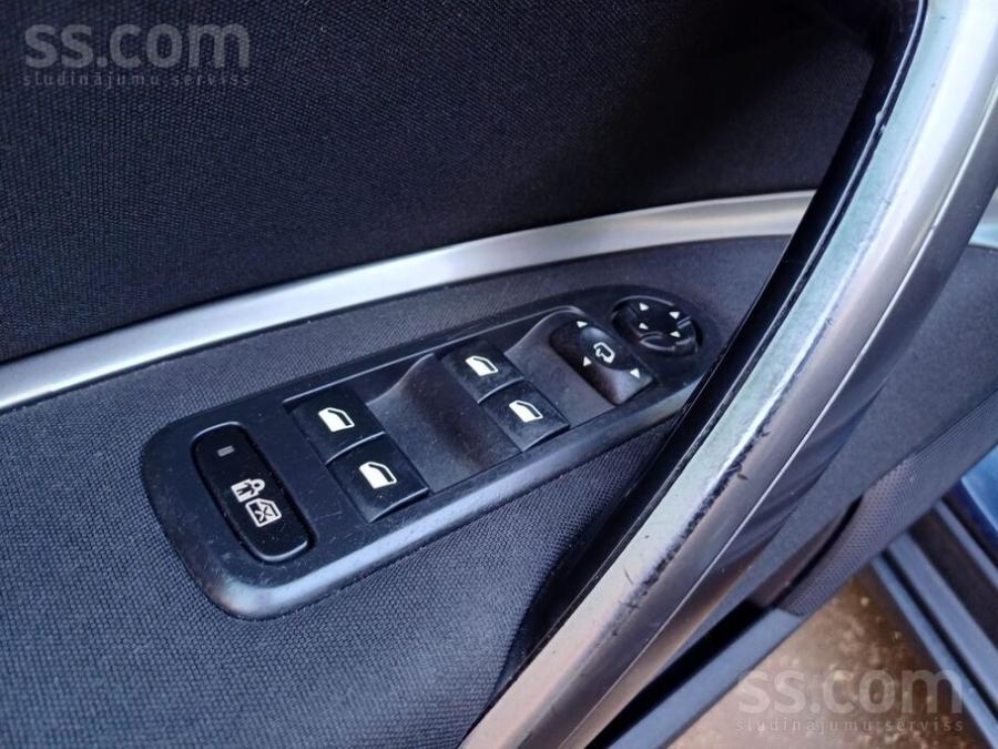Zils Citroen C5 2009 Daugavpils, ar dzinēja tilpumu 2.00 L un nobraukumu 0 tūkst. km par 3550 €, foto 10 vietnē AUTOMOTO.COM.LV