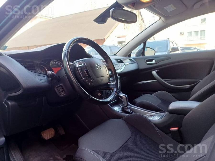 Zils Citroen C5 2009 Daugavpils, ar dzinēja tilpumu 2.00 L un nobraukumu 0 tūkst. km par 3550 €, foto 11 vietnē AUTOMOTO.COM.LV