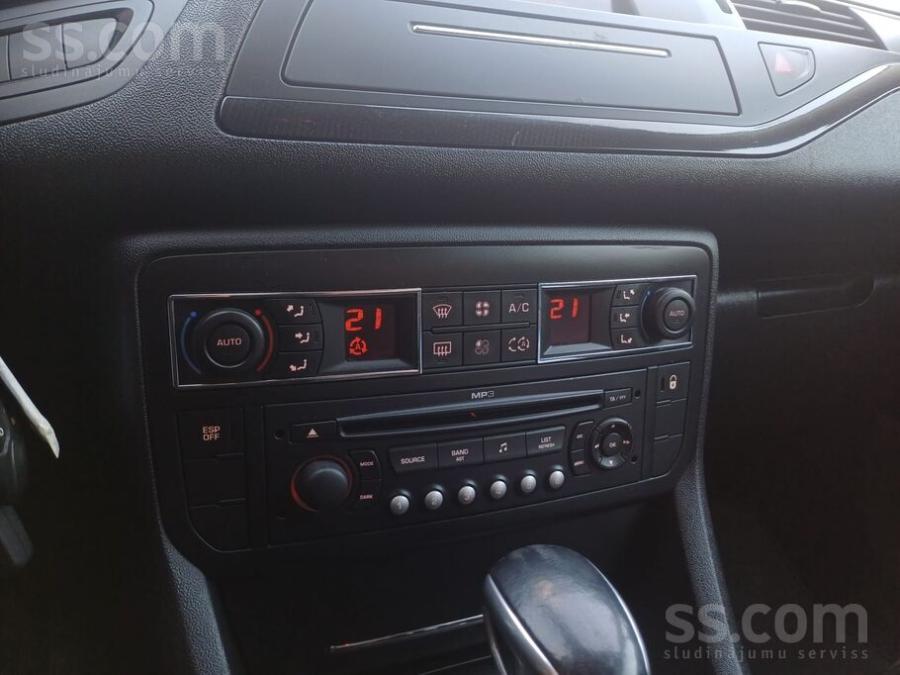 Zils Citroen C5 2009 Daugavpils, ar dzinēja tilpumu 2.00 L un nobraukumu 0 tūkst. km par 3550 €, foto 13 vietnē AUTOMOTO.COM.LV