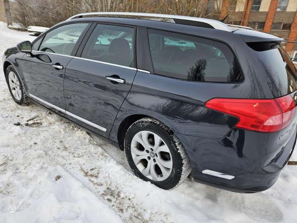 Blue Citroen C5 2010 in Taurage, with an engine capacity of 2.00 L and mileage of 274 thousand km for 4500 €, photo 3 on AUTOMOTO.COM.LV