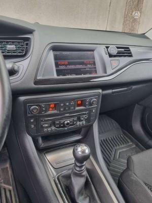 Синий Ситроен С5 2010 в Каунас, объемом двигателя 2.00 л и пробегом 350 тыс. км за 1999 €, фото 9 на AUTOMOTO.COM.LV
