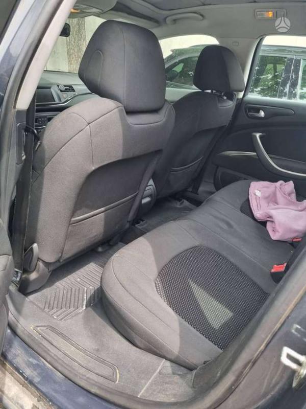 Zils Citroen C5 2010 Kauņa, ar dzinēja tilpumu 2.00 L un nobraukumu 350 tūkst. km par 1999 €, foto 9 vietnē AUTOMOTO.COM.LV