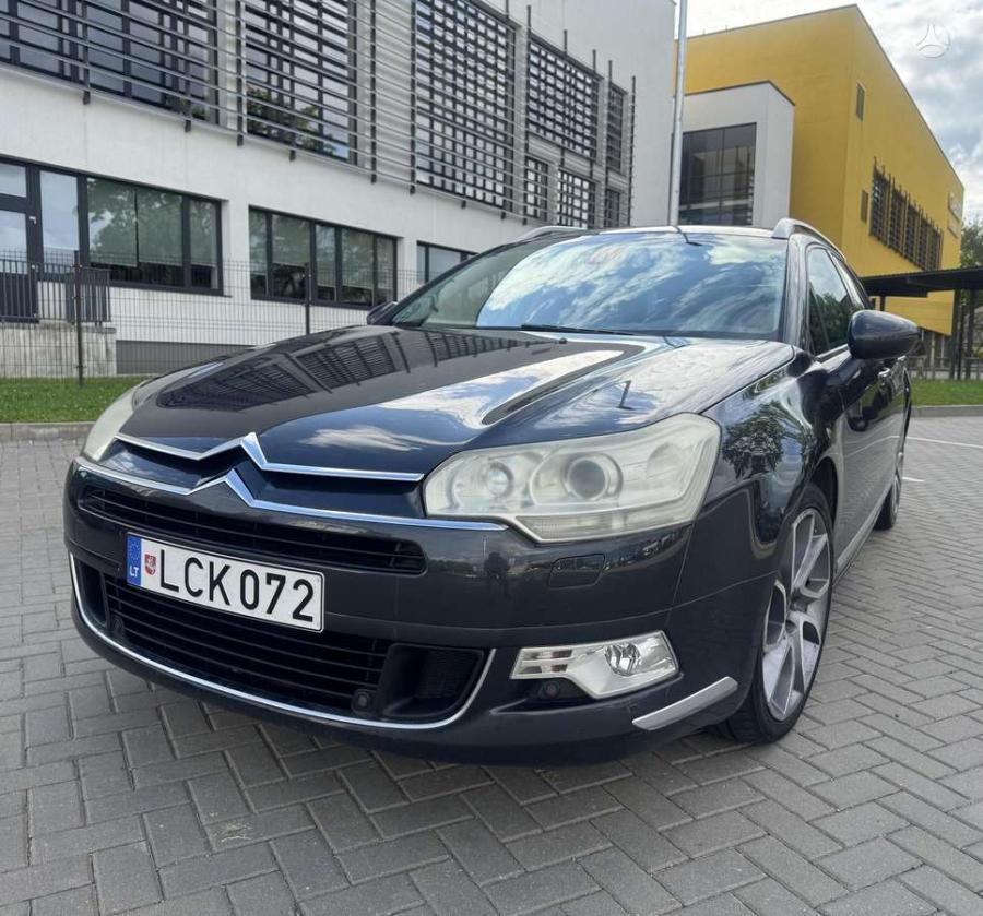 Blue Citroen C5 2010 in Vilnius, with an engine capacity of 2.99 L and mileage of 257 thousand km for 1450 €, photo 5 on AUTOMOTO.COM.LV