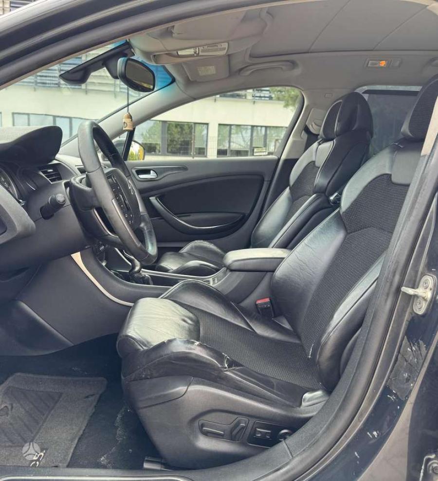 Blue Citroen C5 2010 in Vilnius, with an engine capacity of 2.99 L and mileage of 257 thousand km for 1450 €, photo 21 on AUTOMOTO.COM.LV