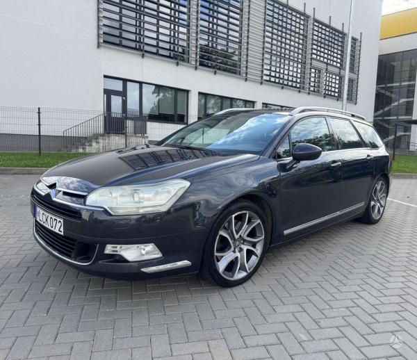 Zils Citroen C5 2010 Viļņa, ar dzinēja tilpumu 2.99 L un nobraukumu 257 tūkst. km par 1400 €, foto 3 vietnē AUTOMOTO.COM.LV