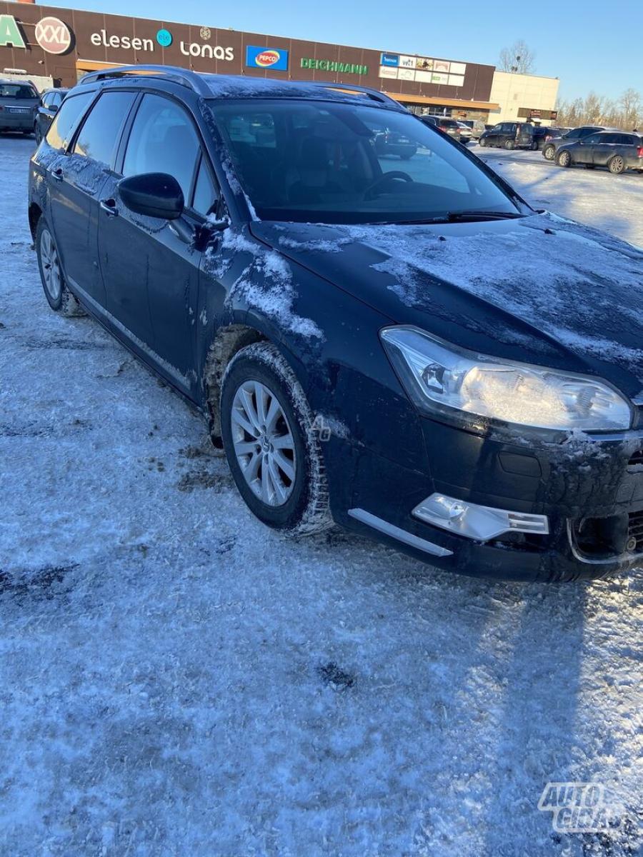 Blue Citroen C5 2011 in Jonava, with an engine capacity of 1.60 L and mileage of 220 thousand km for 2200 €, photo 3 on AUTOMOTO.COM.LV