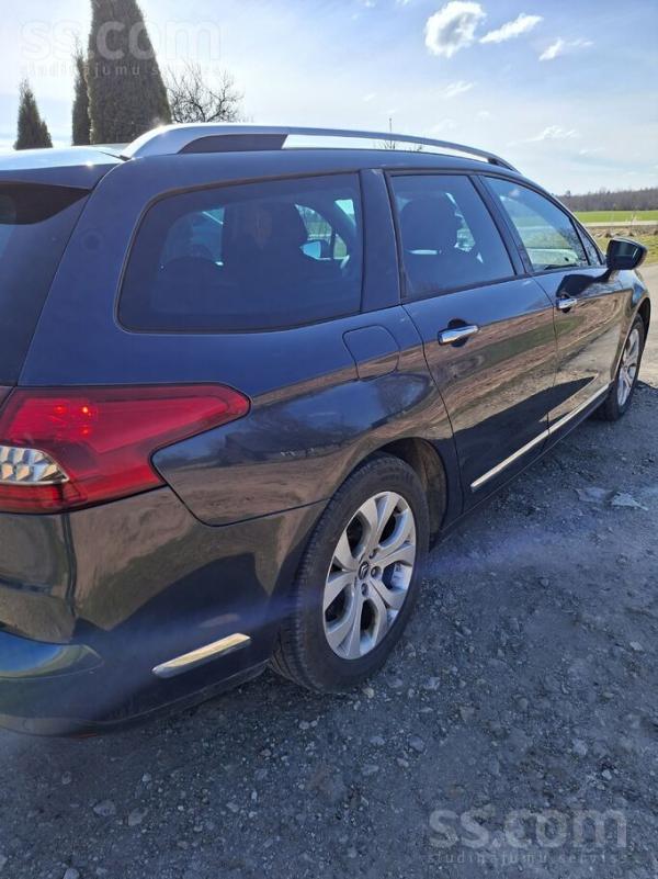 Blue Citroen C5 2011 in Jekabpils, with an engine capacity of 1.60 L and mileage of 248 thousand km for 2600 €, photo 4 on AUTOMOTO.COM.LV