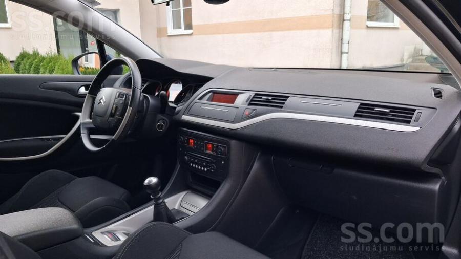 Zils Citroen C5 2011 Rēzekne, ar dzinēja tilpumu 2.00 L un nobraukumu 0 tūkst. km par 3800 €, foto 11 vietnē AUTOMOTO.COM.LV