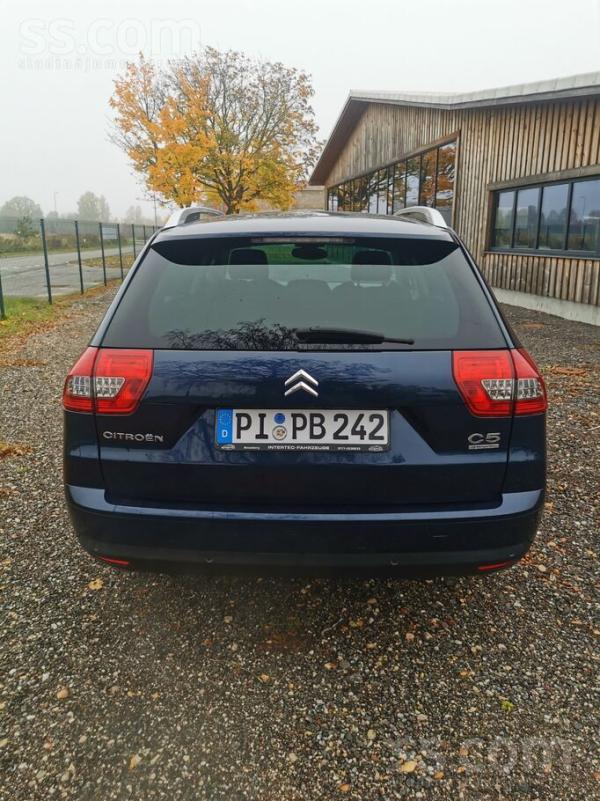 Zils Citroen C5 2011 Cēsis, ar dzinēja tilpumu 1.60 L un nobraukumu 200 tūkst. km par 3000 €, foto 6 vietnē AUTOMOTO.COM.LV
