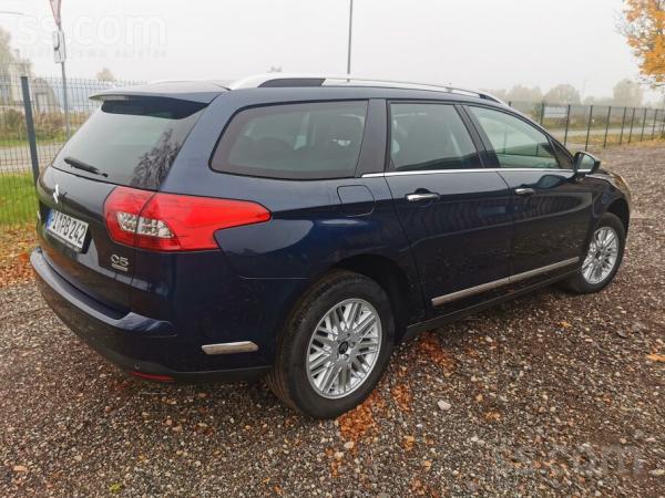 Zils Citroen C5 2011 Cēsis, ar dzinēja tilpumu 1.60 L un nobraukumu 200 tūkst. km par 3000 €, foto 5 vietnē AUTOMOTO.COM.LV