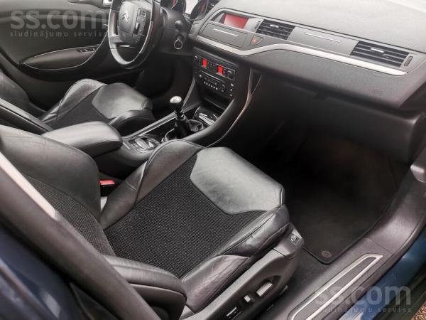 Zils Citroen C5 2011 Cēsis, ar dzinēja tilpumu 1.60 L un nobraukumu 200 tūkst. km par 3000 €, foto 11 vietnē AUTOMOTO.COM.LV