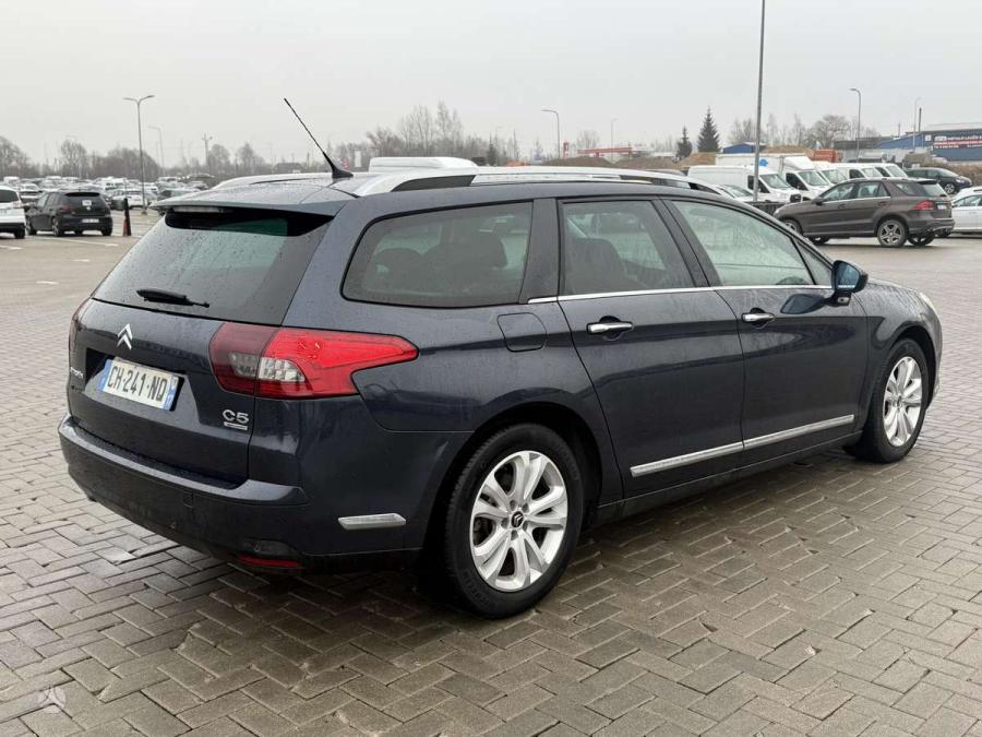 Zils Citroen C5 2012 Tauragė, ar dzinēja tilpumu 2.00 L un nobraukumu 281 tūkst. km par 4000 €, foto 5 vietnē AUTOMOTO.COM.LV