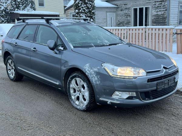 Blue Citroen C5 2012 in Panevezys, with an engine capacity of 1.60 L and mileage of 238 thousand km for 1750 €, photo 3 on AUTOMOTO.COM.LV