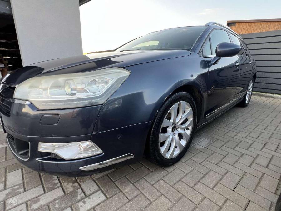 Blue Citroen C5 2012 in Klaipeda, with an engine capacity of 2.00 L and mileage of 401 thousand km for 3000 €, photo 13 on AUTOMOTO.COM.LV