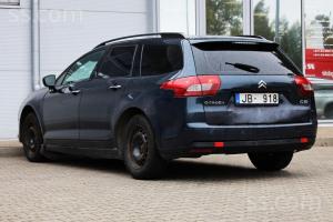 Blue Citroen C5 2012 in Riga, with an engine capacity of 1.60 L and mileage of 236 thousand km for 795 €, photo 4 on AUTOMOTO.COM.LV