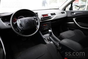 Blue Citroen C5 2012 in Riga, with an engine capacity of 1.60 L and mileage of 236 thousand km for 795 €, photo 6 on AUTOMOTO.COM.LV