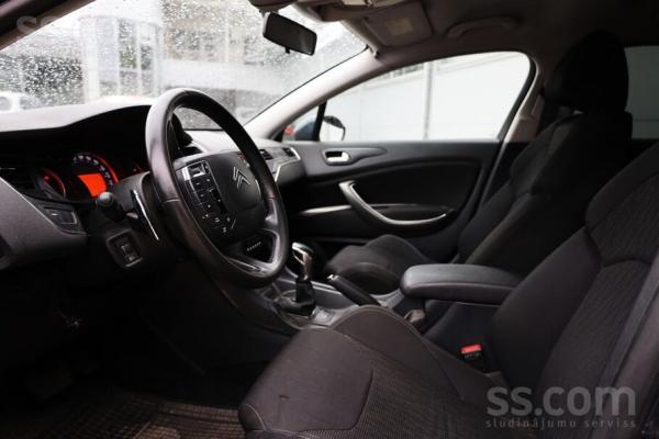 Ситроен С5 2012 в Рига на AUTOMOTO.COM.LV Синий Ситроен С5 2012 в Рига, объемом двигателя 1.60 л и пробегом 236 тыс. км за 795 €, фото 7 на AUTOMOTO.COM.LV