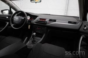 Blue Citroen C5 2012 in Riga, with an engine capacity of 1.60 L and mileage of 236 thousand km for 795 €, photo 8 on AUTOMOTO.COM.LV