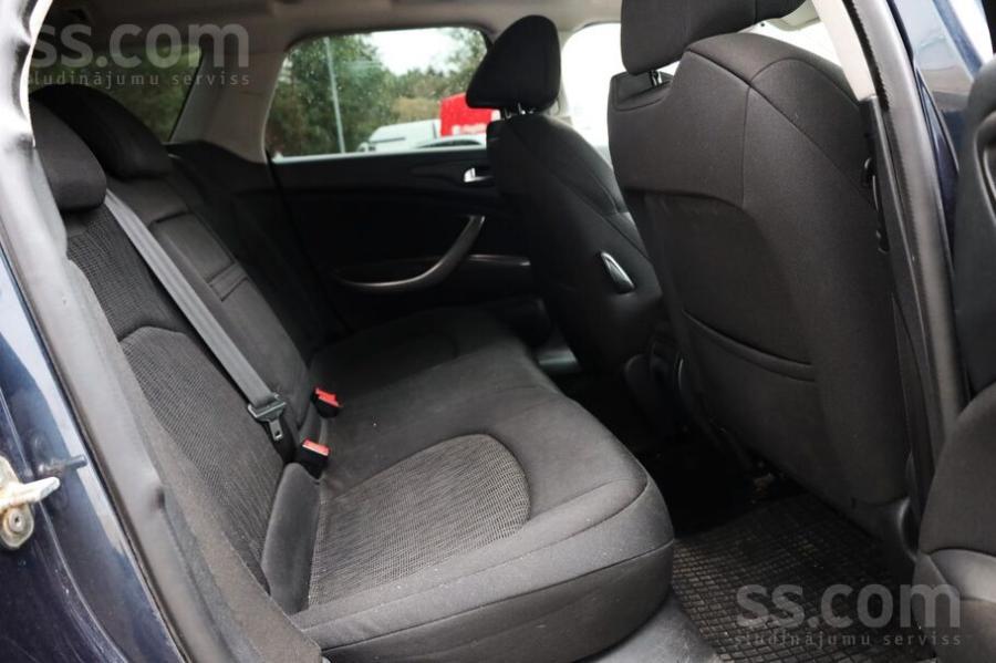 Blue Citroen C5 2012 in Riga, with an engine capacity of 1.60 L and mileage of 236 thousand km for 795 €, photo 11 on AUTOMOTO.COM.LV