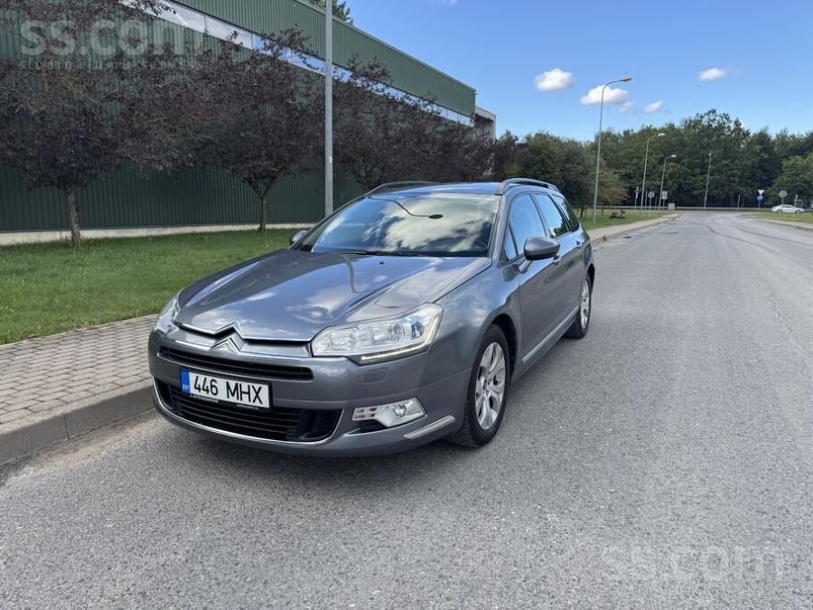 Blue Citroen C5 2013 in Riga, with an engine capacity of 1.60 L and mileage of 210 thousand km for 2200 €, photo 3 on AUTOMOTO.COM.LV