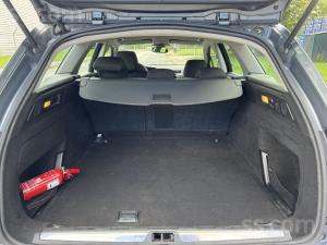 Blue Citroen C5 2013 in Riga, with an engine capacity of 1.60 L and mileage of 210 thousand km for 2200 €, photo 6 on AUTOMOTO.COM.LV