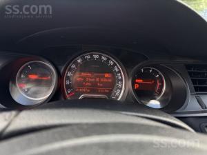 Blue Citroen C5 2013 in Riga, with an engine capacity of 1.60 L and mileage of 210 thousand km for 2200 €, photo 9 on AUTOMOTO.COM.LV