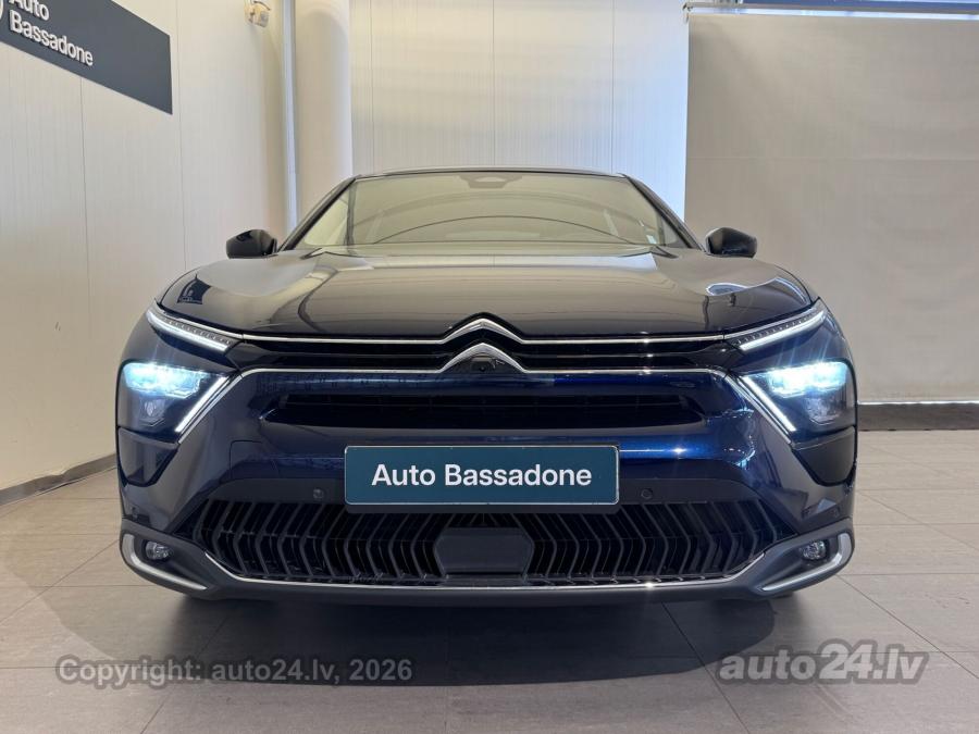 Blue Citroen C5 2024 in Tallinn, with an engine capacity of 1.60 L and mileage of 50 thousand km for 31900 €, photo 5 on AUTOMOTO.COM.LV