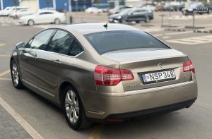 Brown Citroen C5 2009 in Vilnius, with an engine capacity of 2.00 L and mileage of 380 thousand km for 2250 €, photo 4 on AUTOMOTO.COM.LV