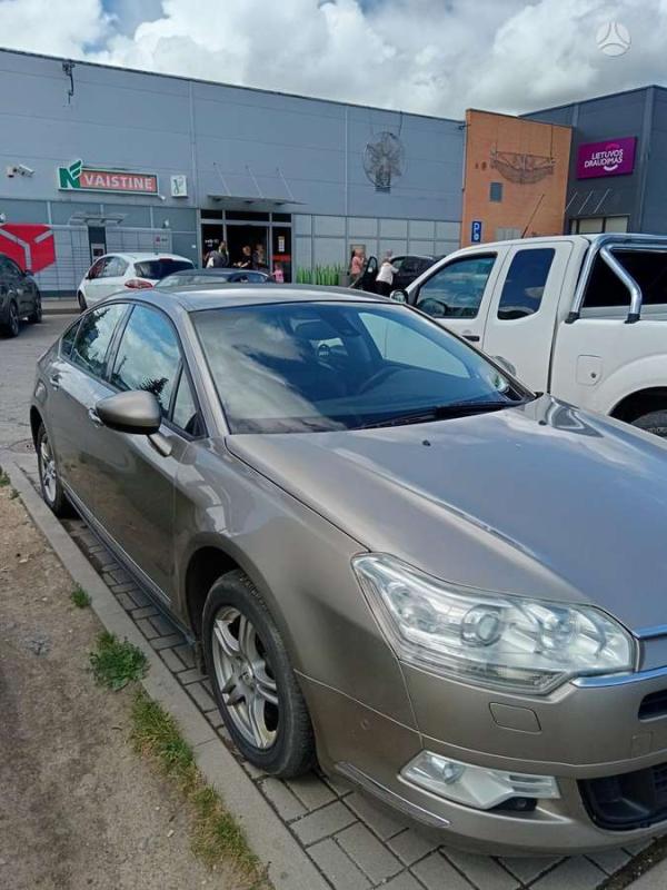 Brūns Citroen C5 2009 Jurbarkas, ar dzinēja tilpumu 2.00 L un nobraukumu 290 tūkst. km par 2200 €, foto 5 vietnē AUTOMOTO.COM.LV