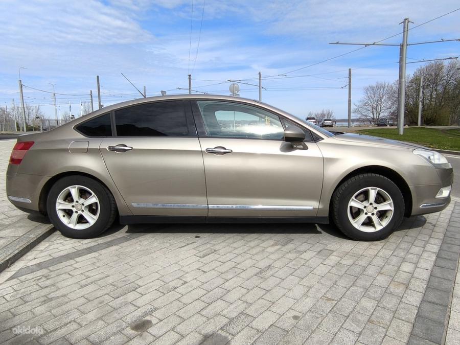Brūns Citroen C5 2008 Tallina, ar dzinēja tilpumu 2.00 L un nobraukumu 0 tūkst. km par 2498 €, foto 15 vietnē AUTOMOTO.COM.LV