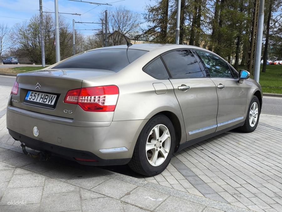 Brūns Citroen C5 2008 Tallina, ar dzinēja tilpumu 2.00 L un nobraukumu 0 tūkst. km par 2498 €, foto 18 vietnē AUTOMOTO.COM.LV