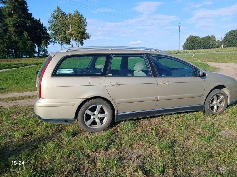 Brūns Citroen C5 2006 Kauņa, ar dzinēja tilpumu 2.18 L un nobraukumu 238 tūkst. km par 1550 €, foto 5 vietnē AUTOMOTO.COM.LV