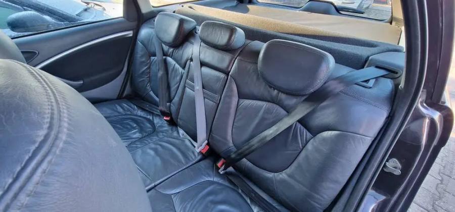 Brown Citroen C5 2007 in Valmiera, with an engine capacity of 2.00 L and mileage of 330 thousand km for 1650 €, photo 11 on AUTOMOTO.COM.LV