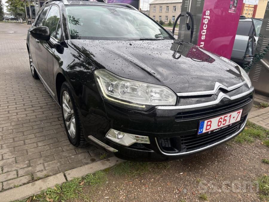 Brown Citroen C5 2013 in Rezekne, with an engine capacity of 1.60 L and mileage of 220 thousand km for 3500 €, photo 6 on AUTOMOTO.COM.LV