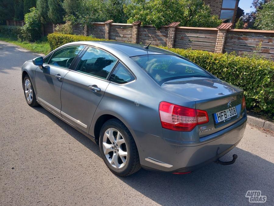 Citroen C5 2011 in Kaunas, with an engine capacity of 1.60 L and mileage of 259 thousand km for 2999 €, photo 2 on AUTOMOTO.COM.LV