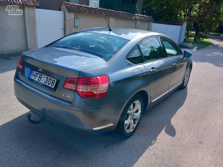 Citroen C5 2011 in Kaunas, with an engine capacity of 1.60 L and mileage of 259 thousand km for 2999 €, photo 4 on AUTOMOTO.COM.LV